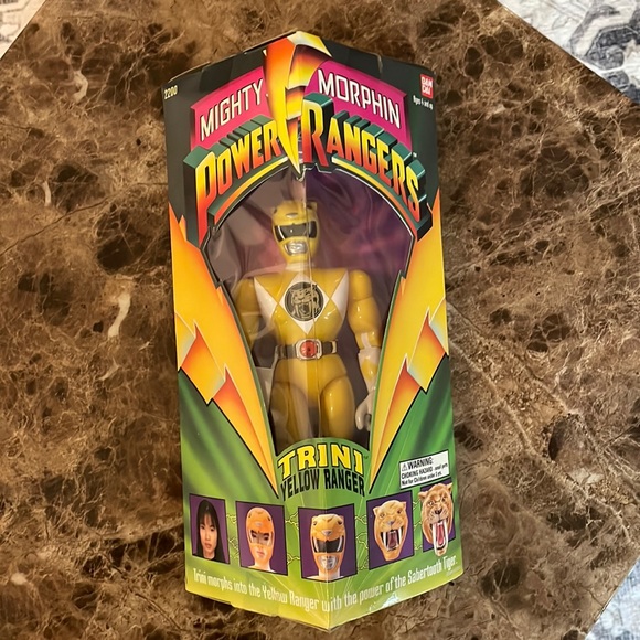 BAN DAI | Toys | 993 Mighty Morphin Power Rangers Trini Yellow Ranger ...